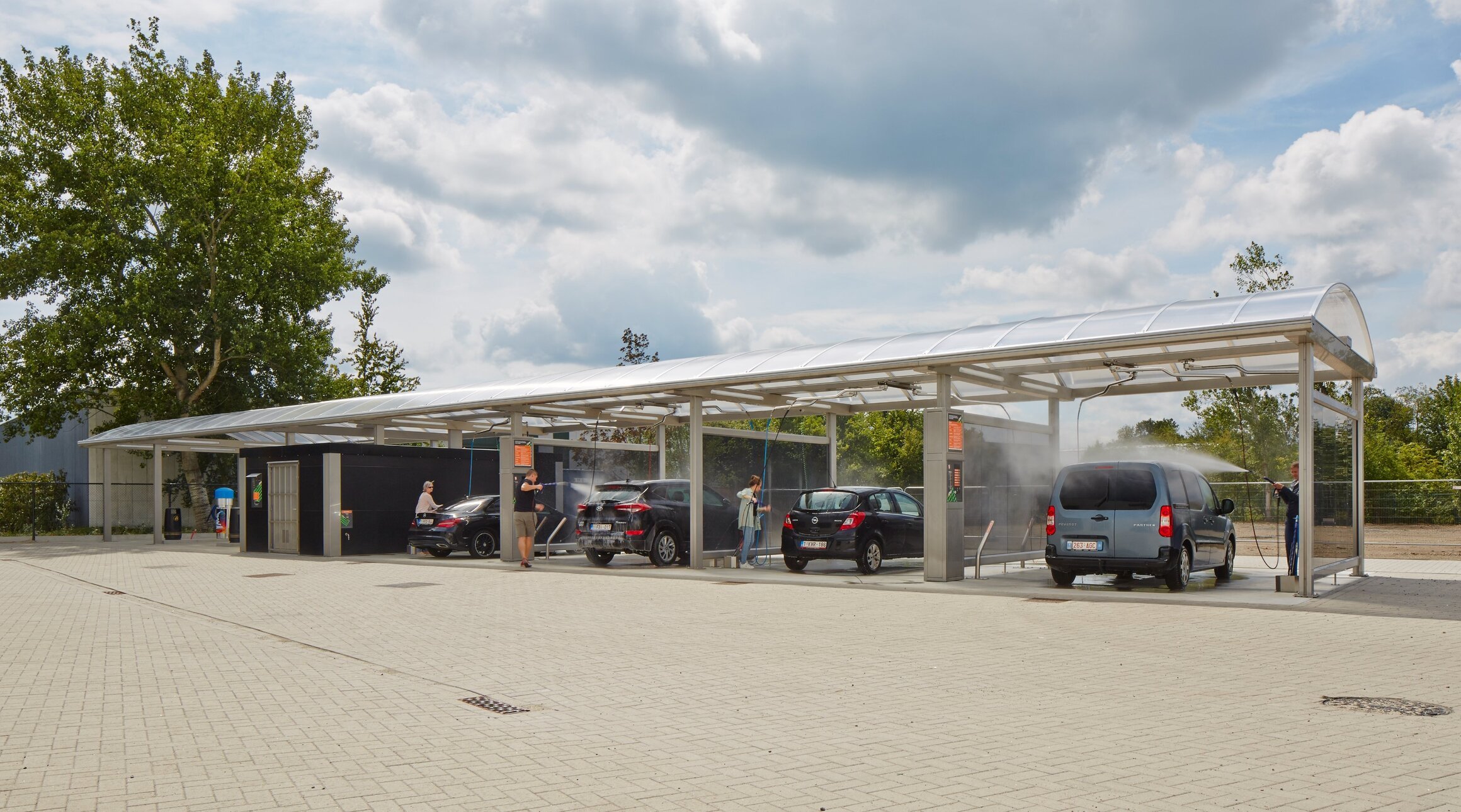 New office and self-service car wash for CTW | CTW Projects
